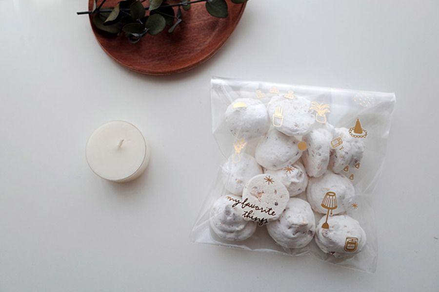 MochiThings: Gold Office Deco Sticker
