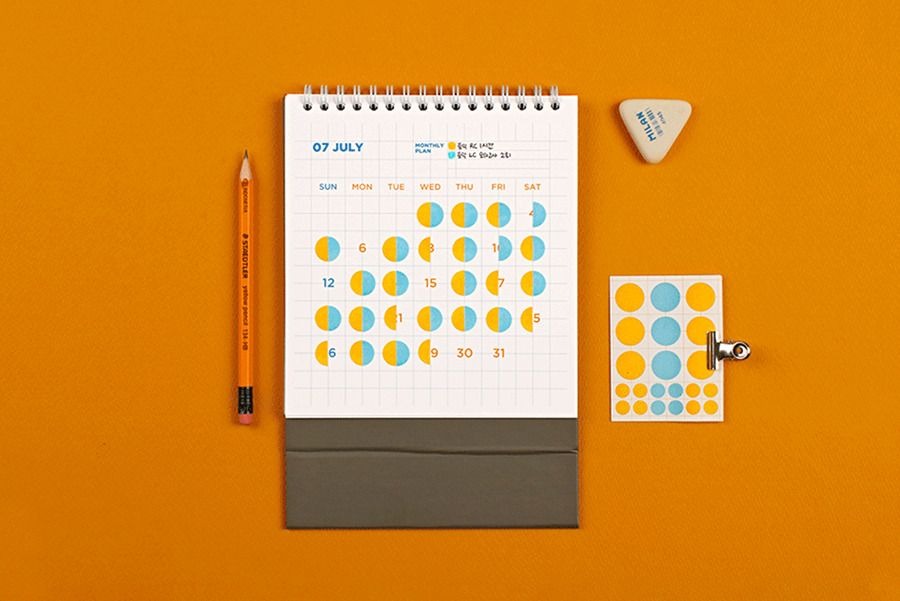 MochiThings: 2020 My Schedule Keeper Desk Calendar