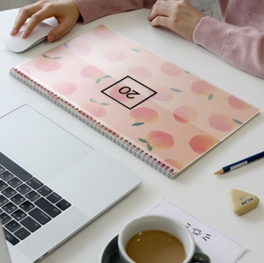 MochiThings: 2020 Large Pattern Worldwide Desk Scheduler