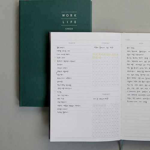 MochiThings: 365 Days Daily Checklist Planner