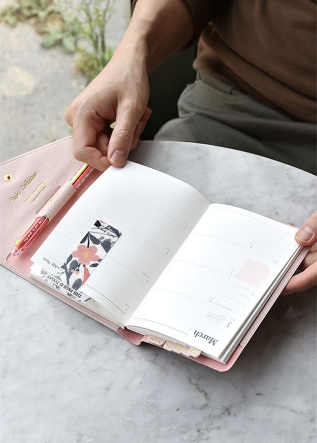 MochiThings: 2020 Leather Diary Wallet