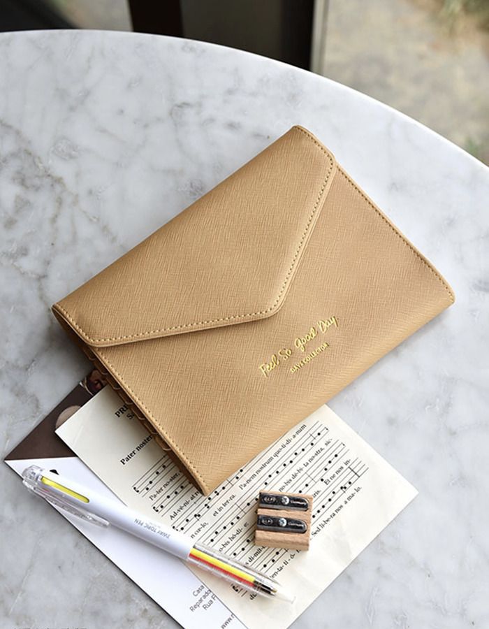 MochiThings: 2020 Leather Diary Wallet