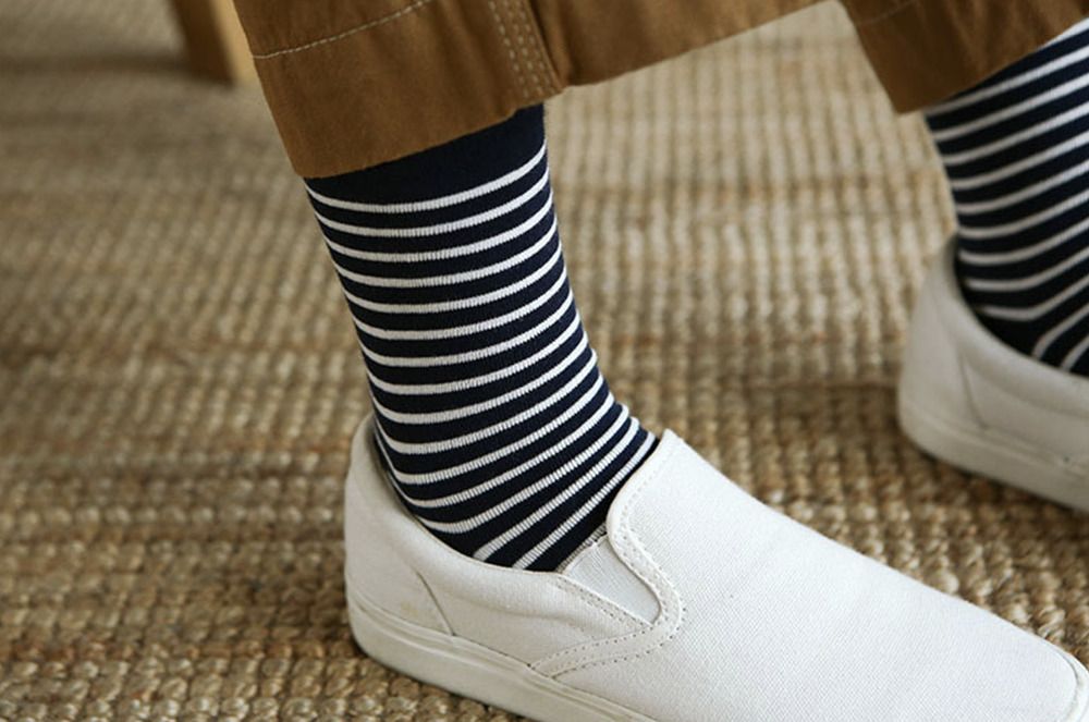 MochiThings: Stripe Pattern Women Socks