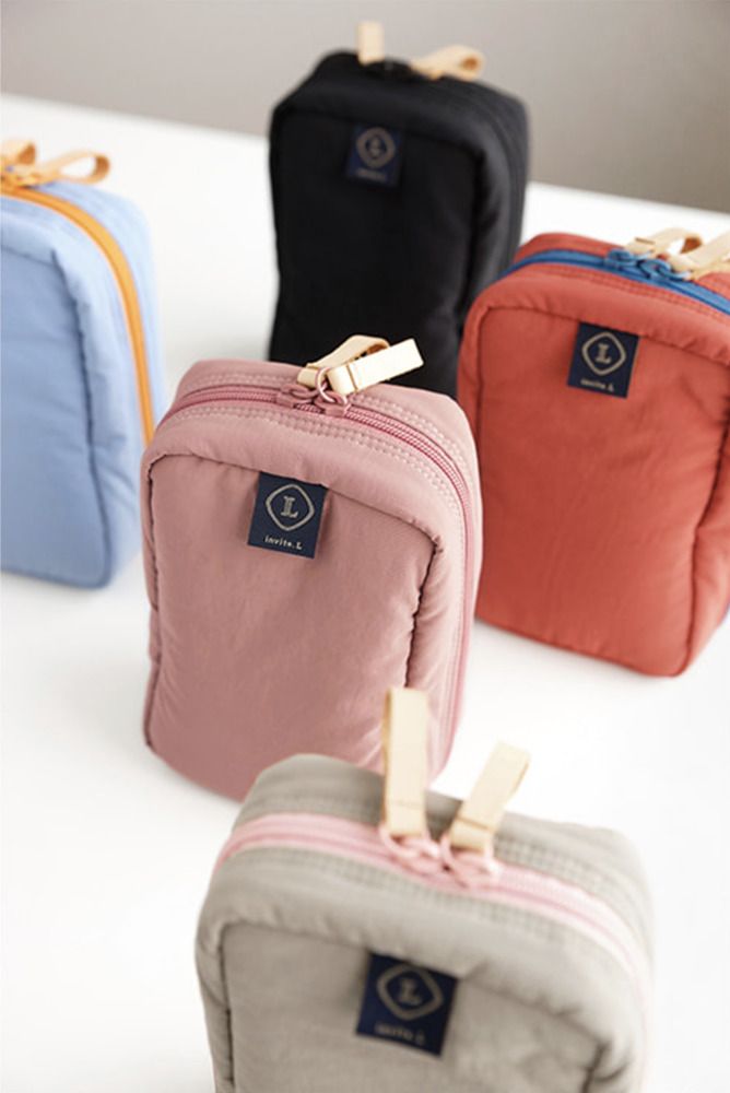 MochiThings: Standing Cosmetic Pouch