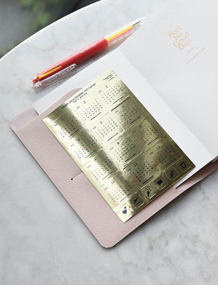 MochiThings: 2020 Gold Calendar Sticker