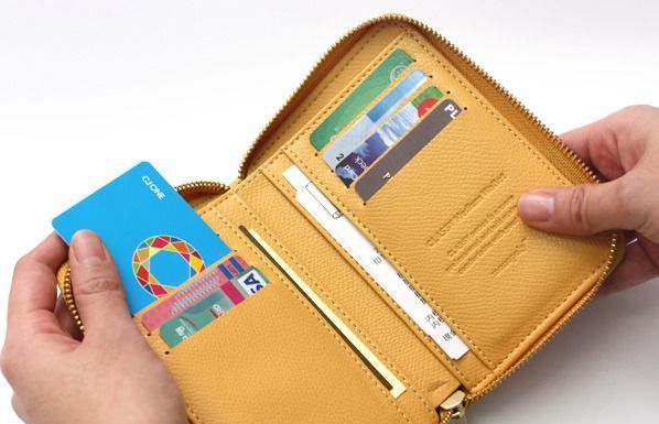 MochiThings: Classy Handy Wallet