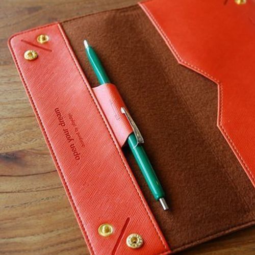 MochiThings: Tray Pencil Case