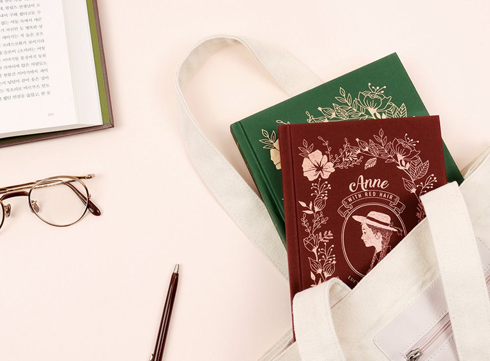 MochiThings: Large Anne Classic Hardcover Notebook