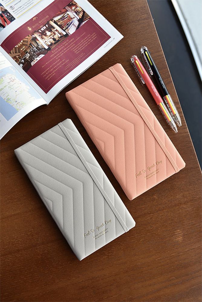 MochiThings: Slim Classy Wave Weekly Planner