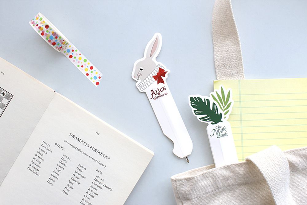 MochiThings: World Literature Bookmark Pen