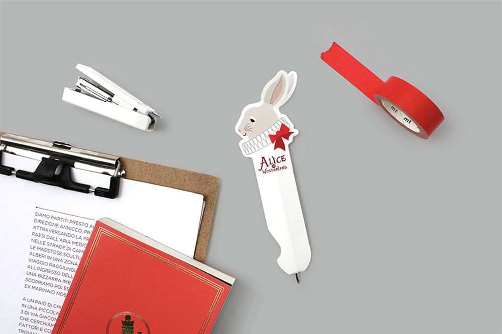 MochiThings: World Literature Bookmark Pen